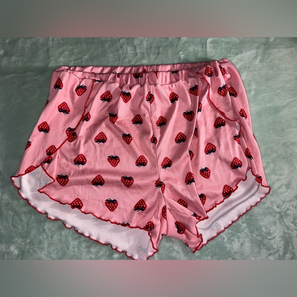 Intimates & Sleepwear | Xl Strawberry Print Pajama Shorts | Poshmark